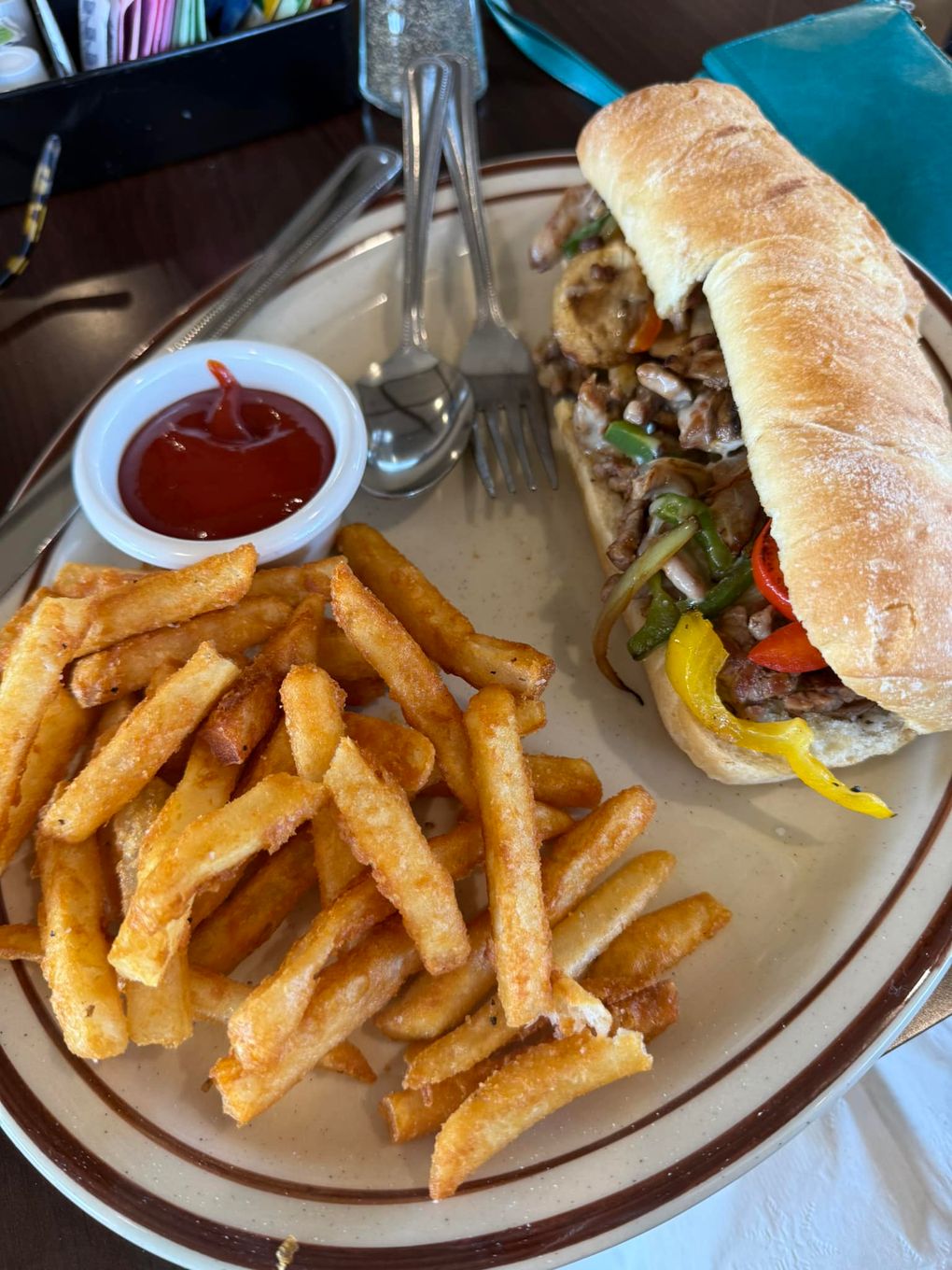 Golden Frog Bistro - GoCalaveras.com